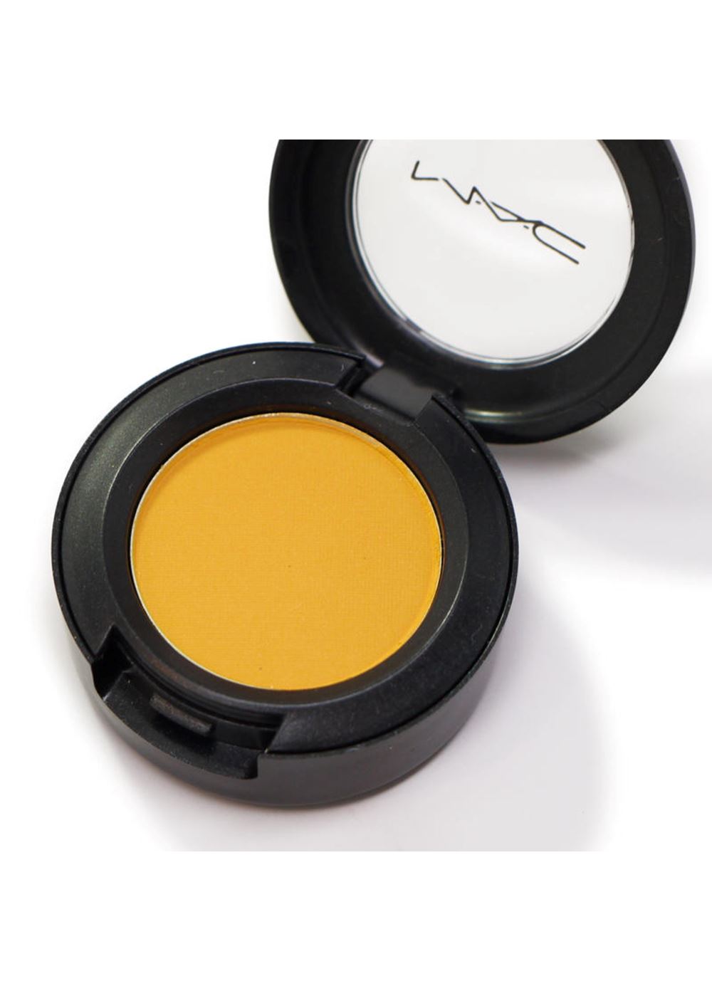 eye shadow sunny spot 1
